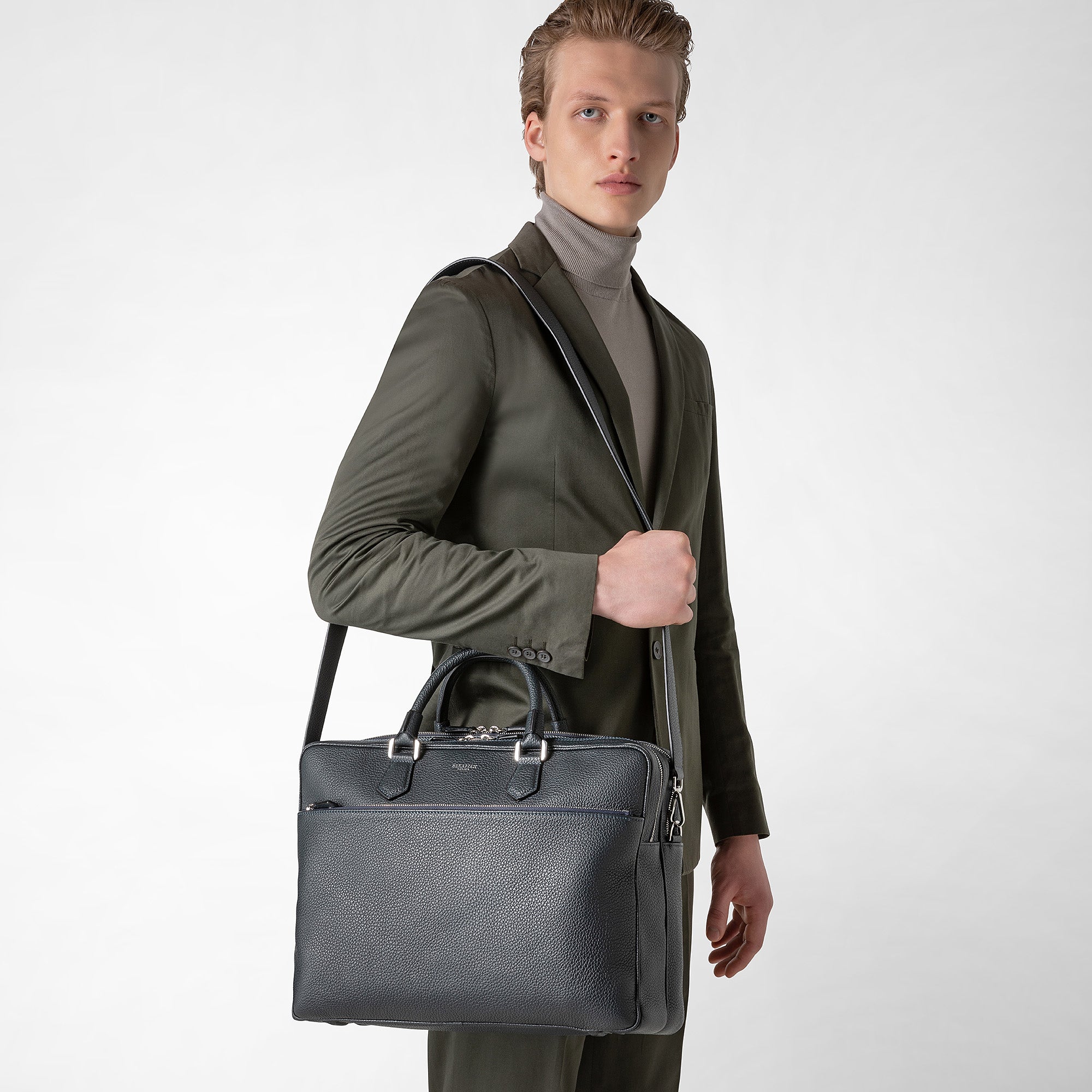 Large briefcase in cachemire leather navy blue – Serapian Boutique Online